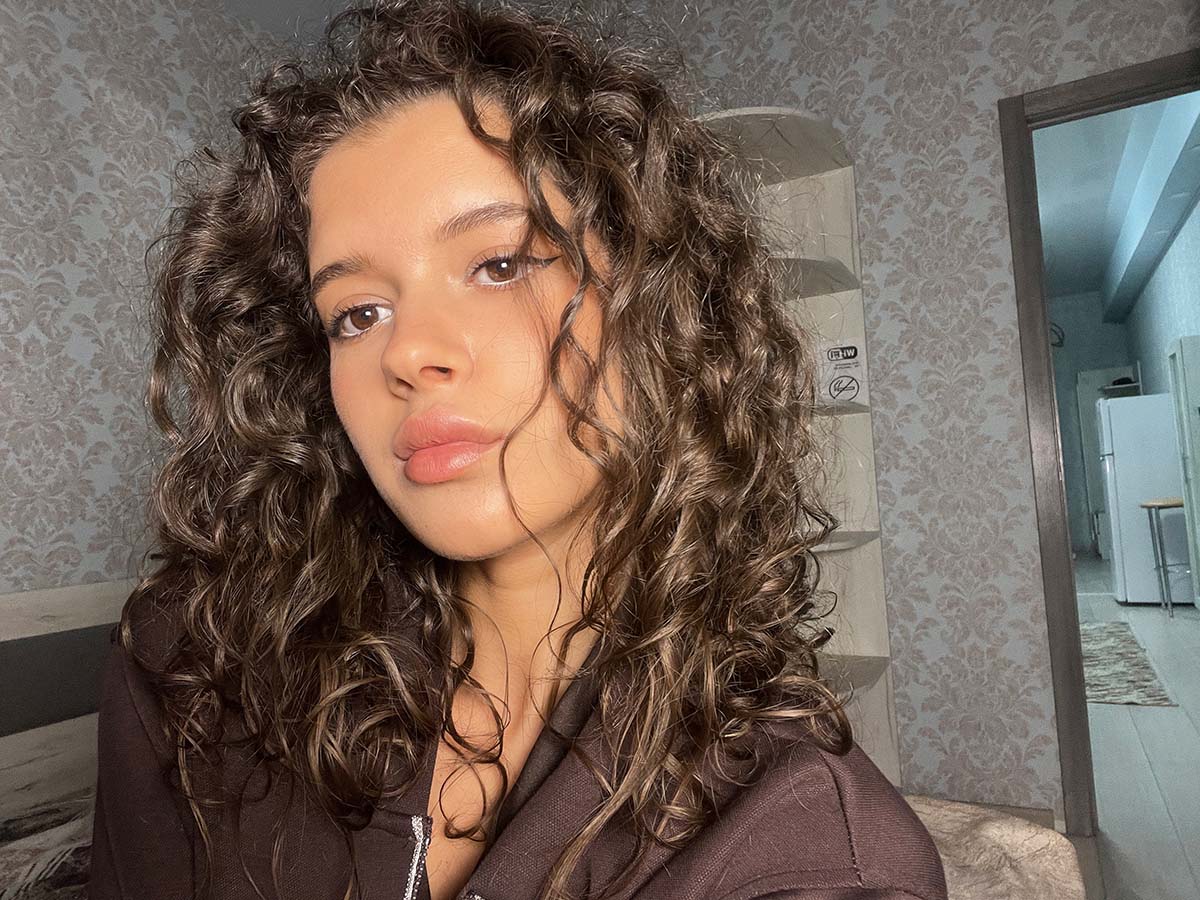 Best OnlyFans Girls: Nika Devis, Ukrainian Bombshell